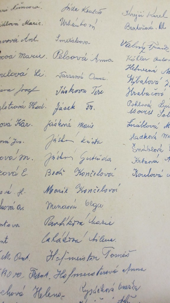 Dora Russell's Peace Caravan - Feminist Archive South